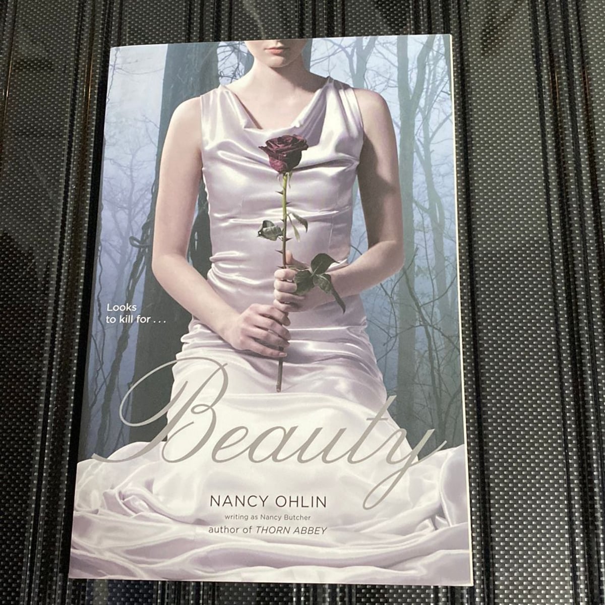 Beauty by Nancy Ohlin, Paperback | Pangobooks