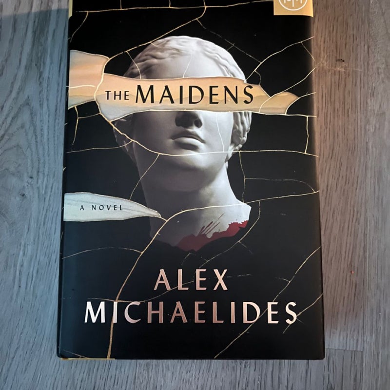 The Maidens by Alex Michaelides, Hardcover | Pangobooks