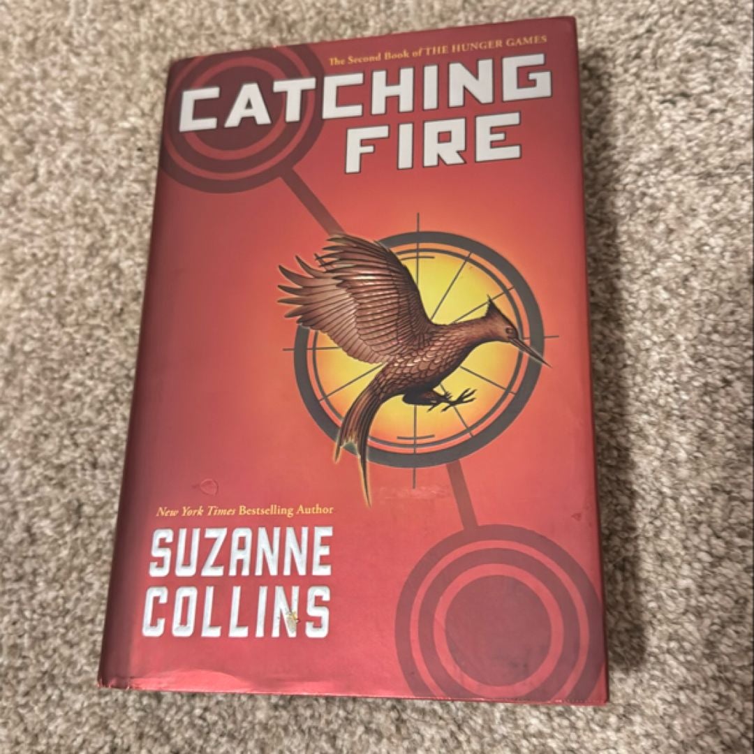 Catching Fire by Suzanne Collins, Hardcover | Pangobooks