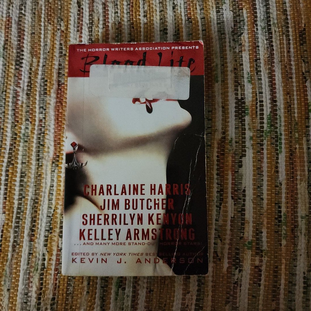 Blood Lite by Charlaine Harris, Sherrilyn Kenyon, Jim Butcher