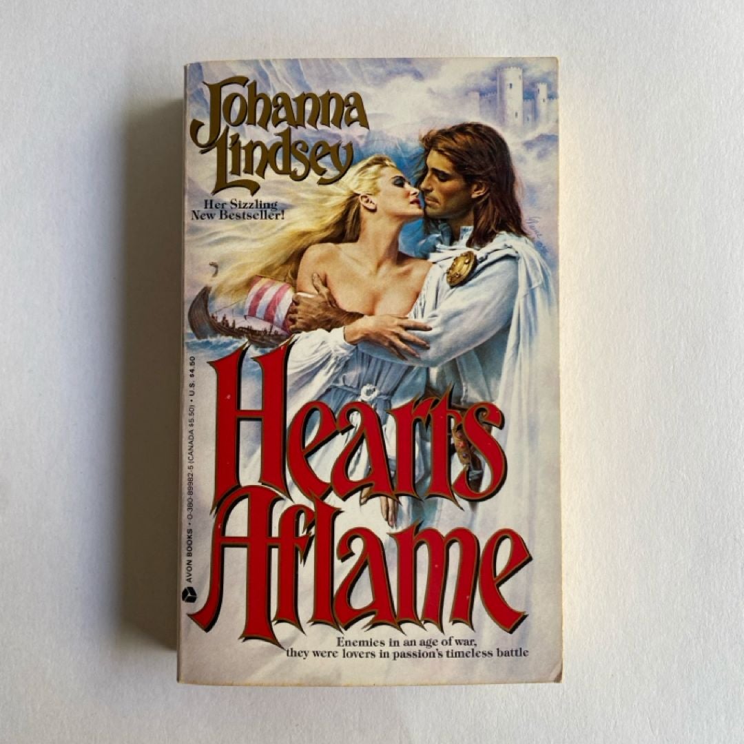 Hearts Aflame by Johanna Lindsey, Paperback | Pangobooks