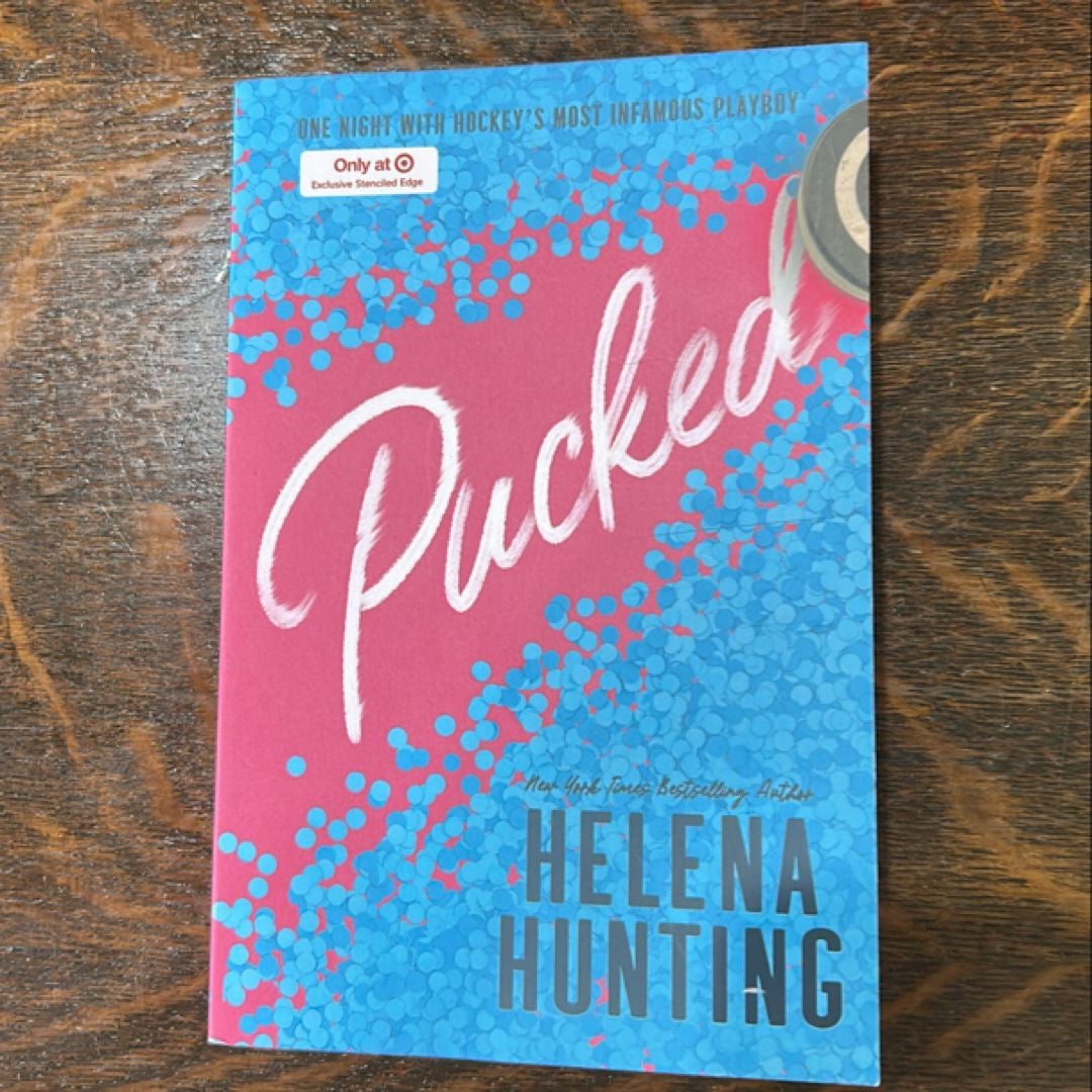 Pucked by Helena Hunting, Paperback | Pangobooks