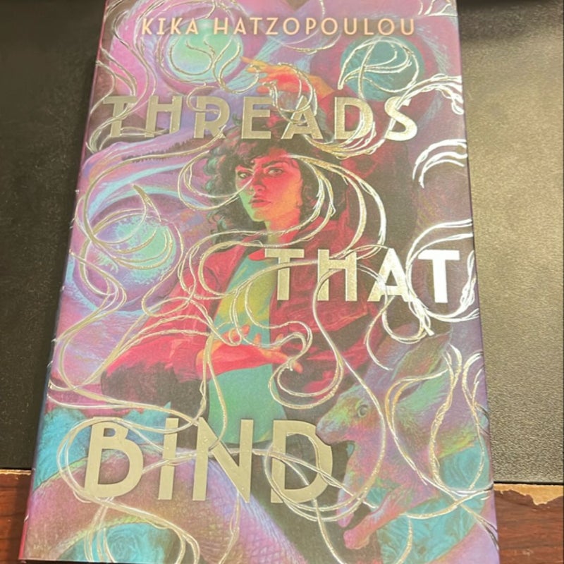 Threads that bind by Kika Hatzopoulou, Hardcover | Pangobooks