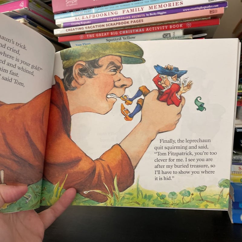 Clever Tom and the Leprechaun by Linda Shute