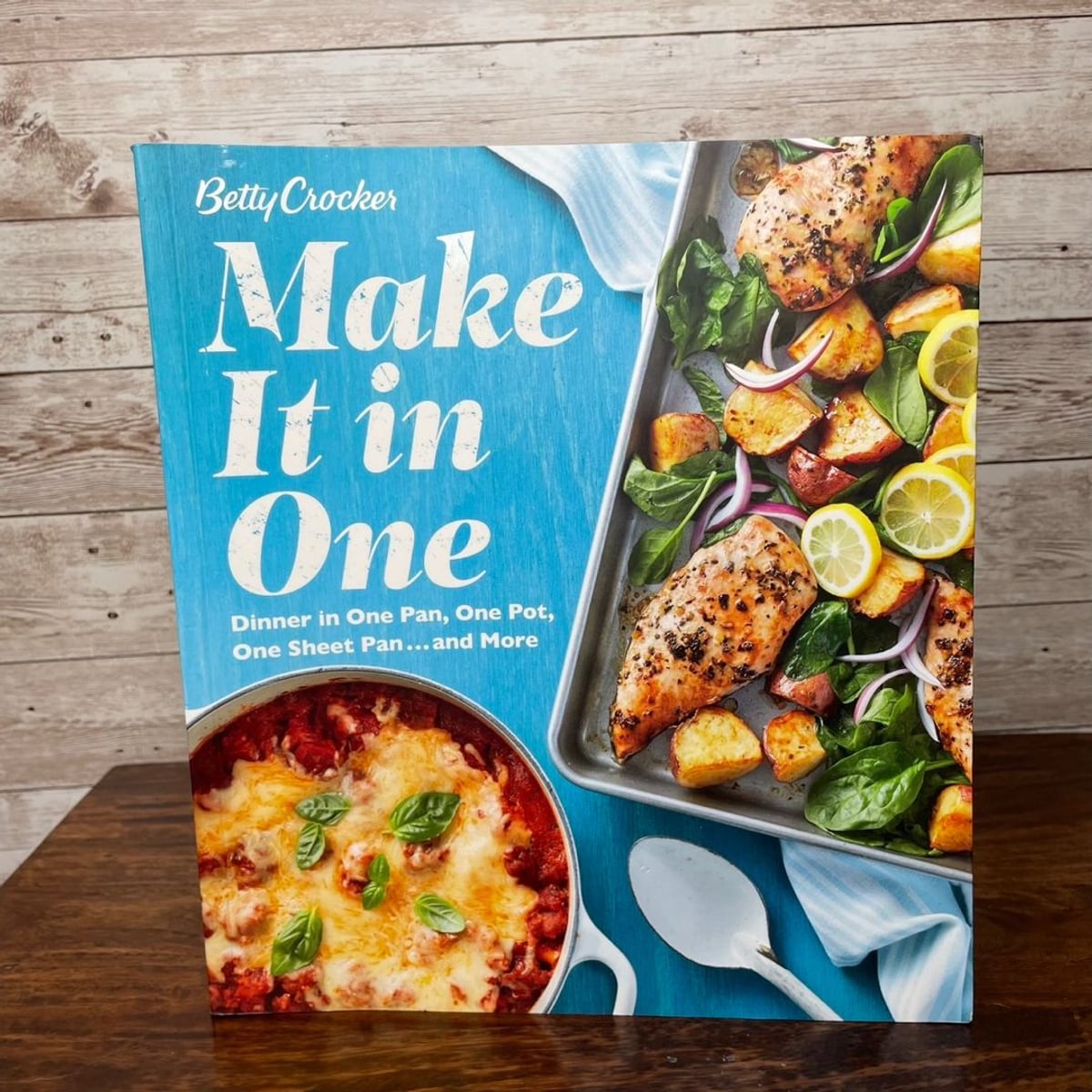 Betty Crocker Make It in One by Betty Betty Crocker