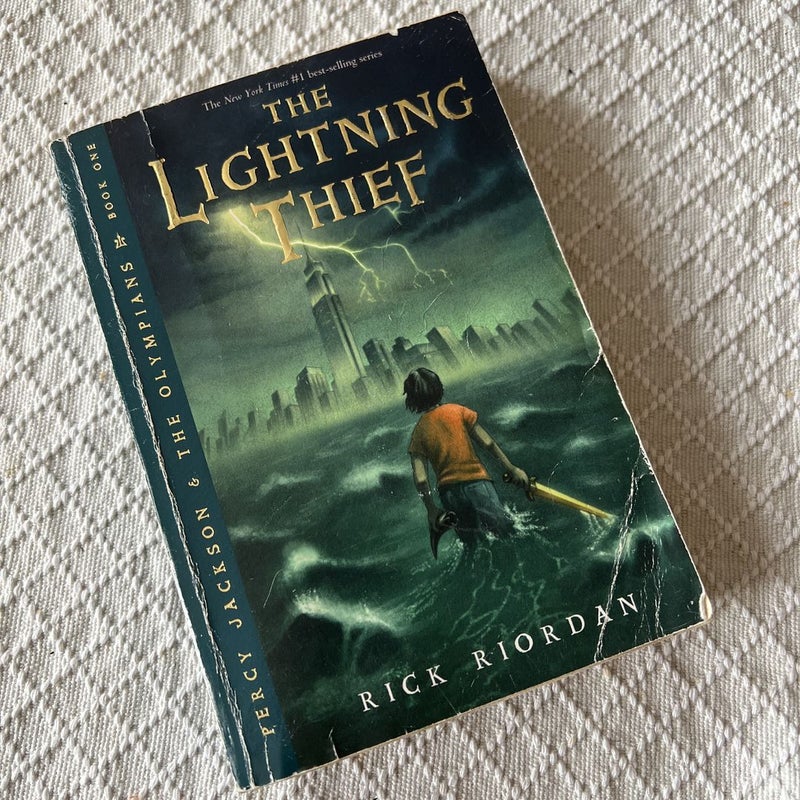 Percy Jackson Lightning Thief Book Cover