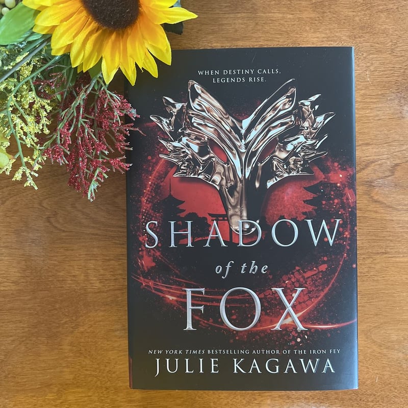 Shadow of the Fox by Julie Kagawa
