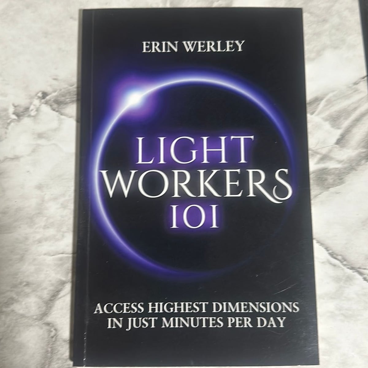 LIGHT WORKERS 101 by , Paperback | Pangobooks