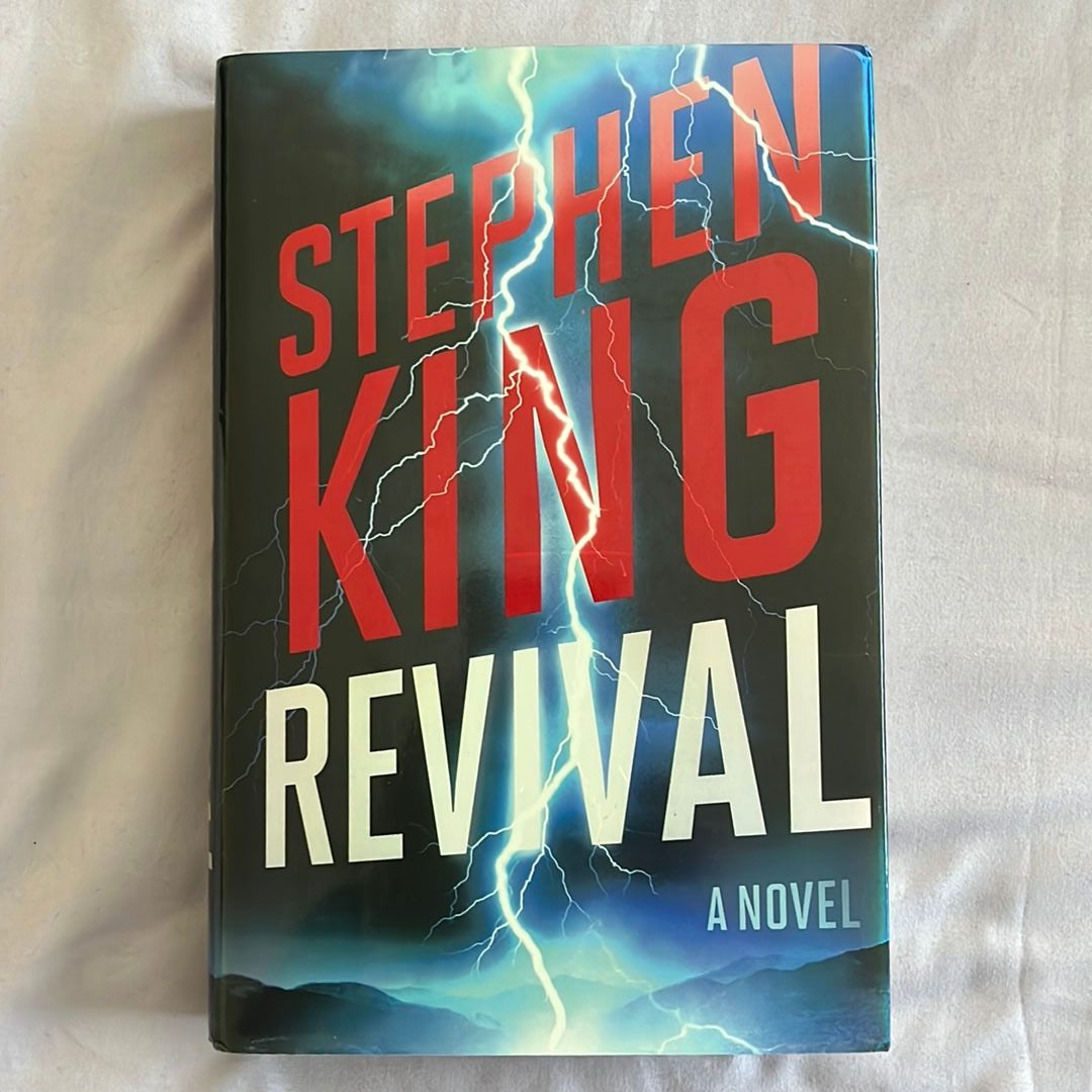 Revival by Stephen King, Hardcover | Pangobooks