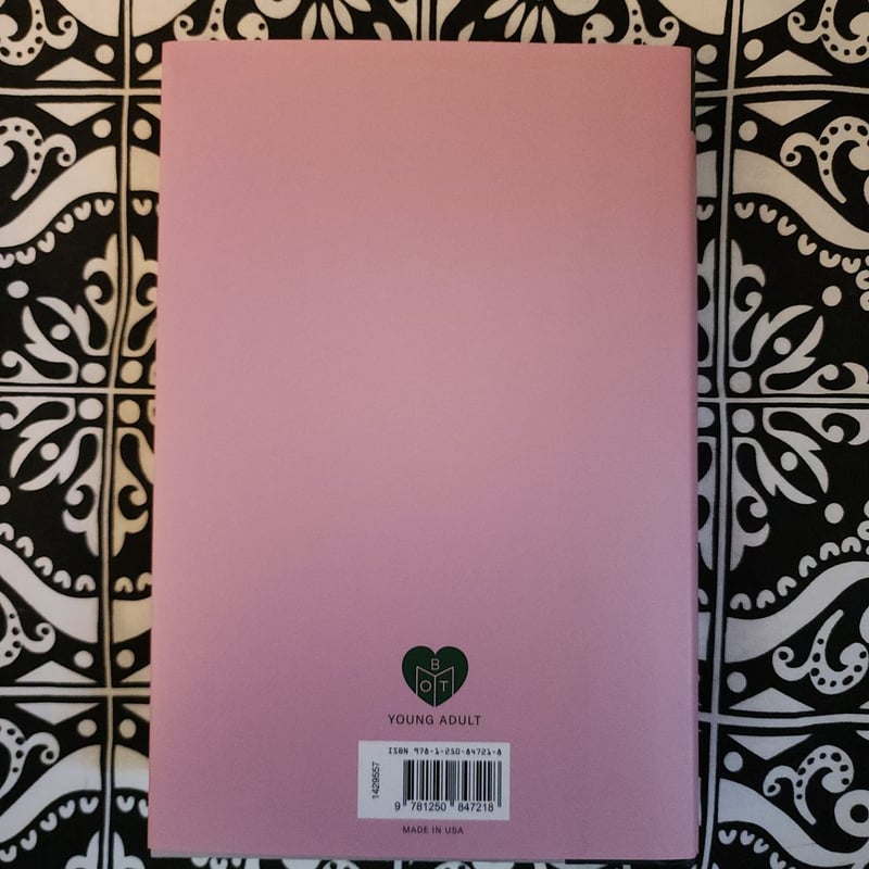 Gwen and Art Are Not in Love by Lex Croucher, Hardcover | Pangobooks