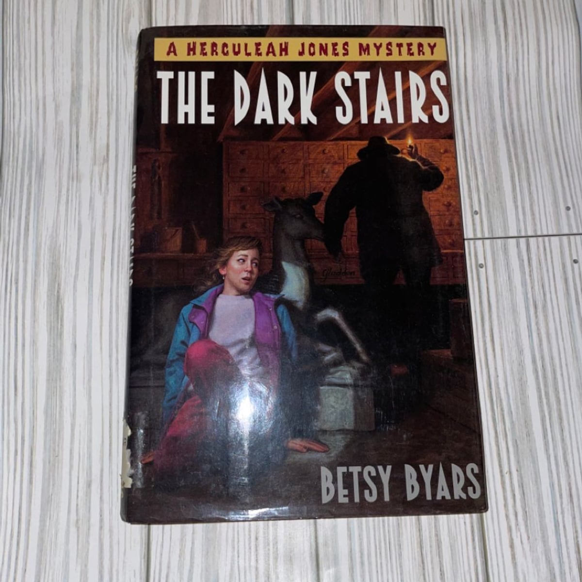 The Dark Stairs by Betsy Byars, Hardcover | Pangobooks
