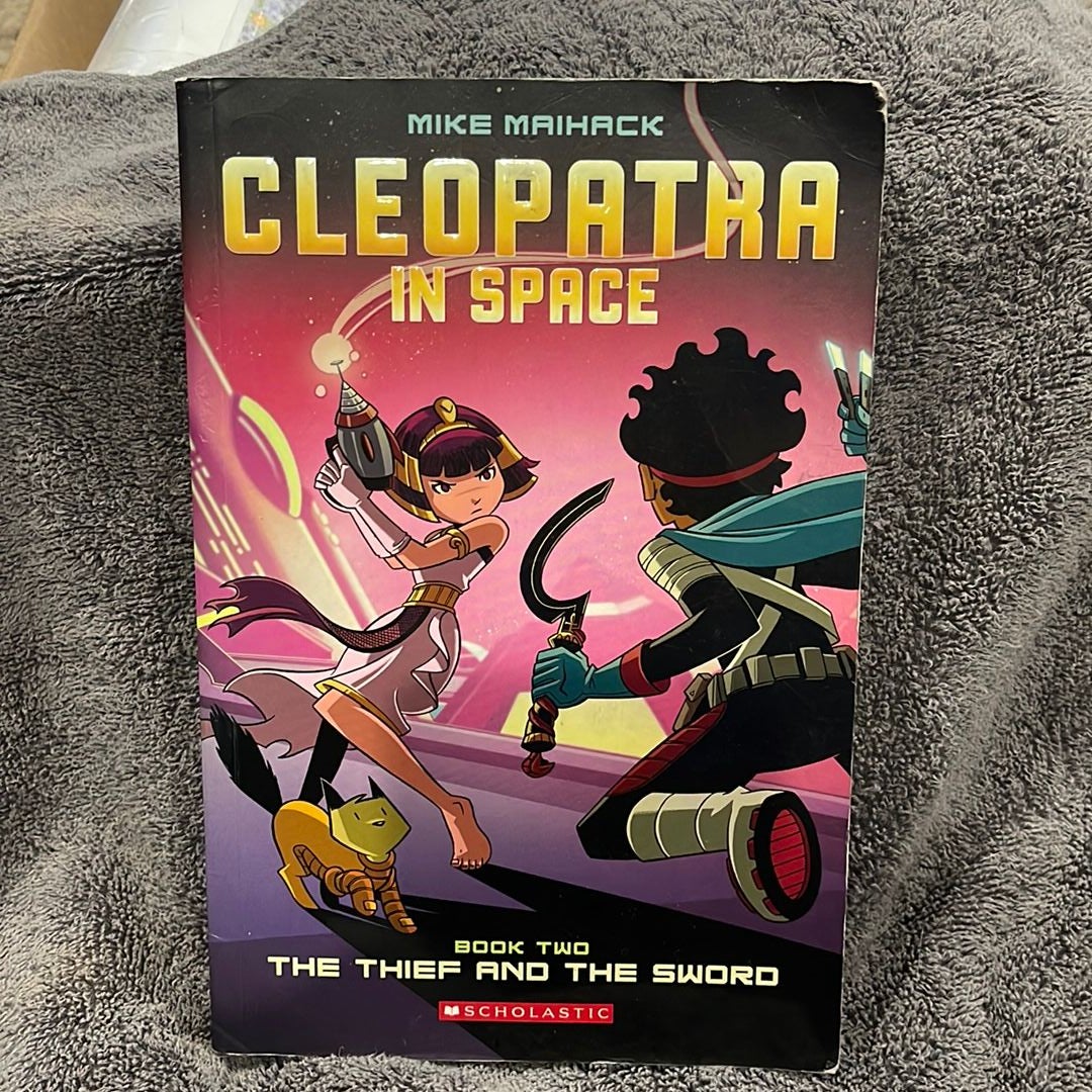 The Thief and the Sword by Mike Maihack, Paperback | Pangobooks