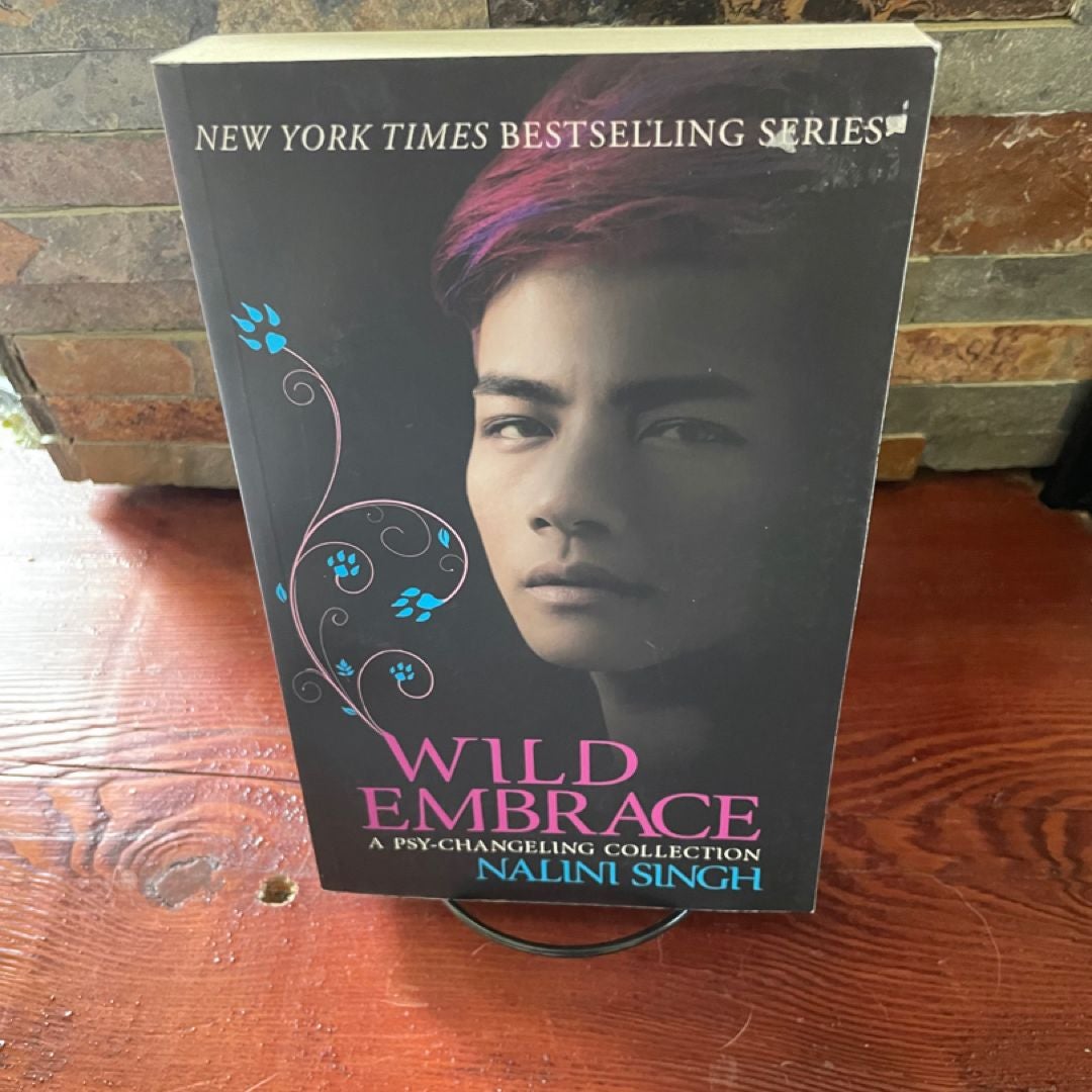 Wild Embrace by Nalini Singh , Paperback | Pangobooks