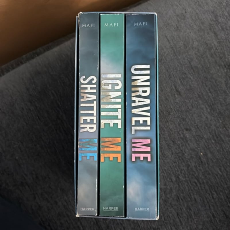 Shatter Me Series Box Set by Tahereh Mafi, Paperback | Pangobooks