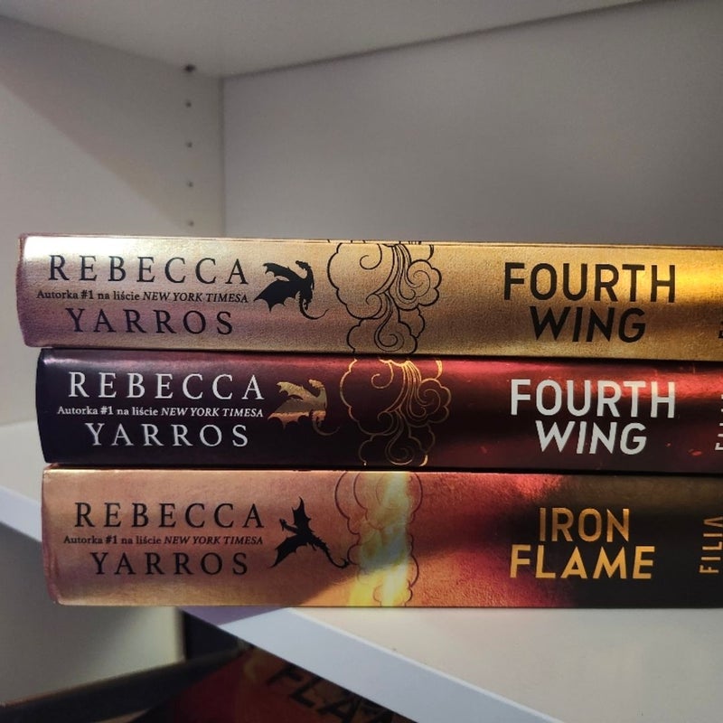 Fourth Wing - Polish First Edition *Sprayed Edges* by Rebecca Yarros ...