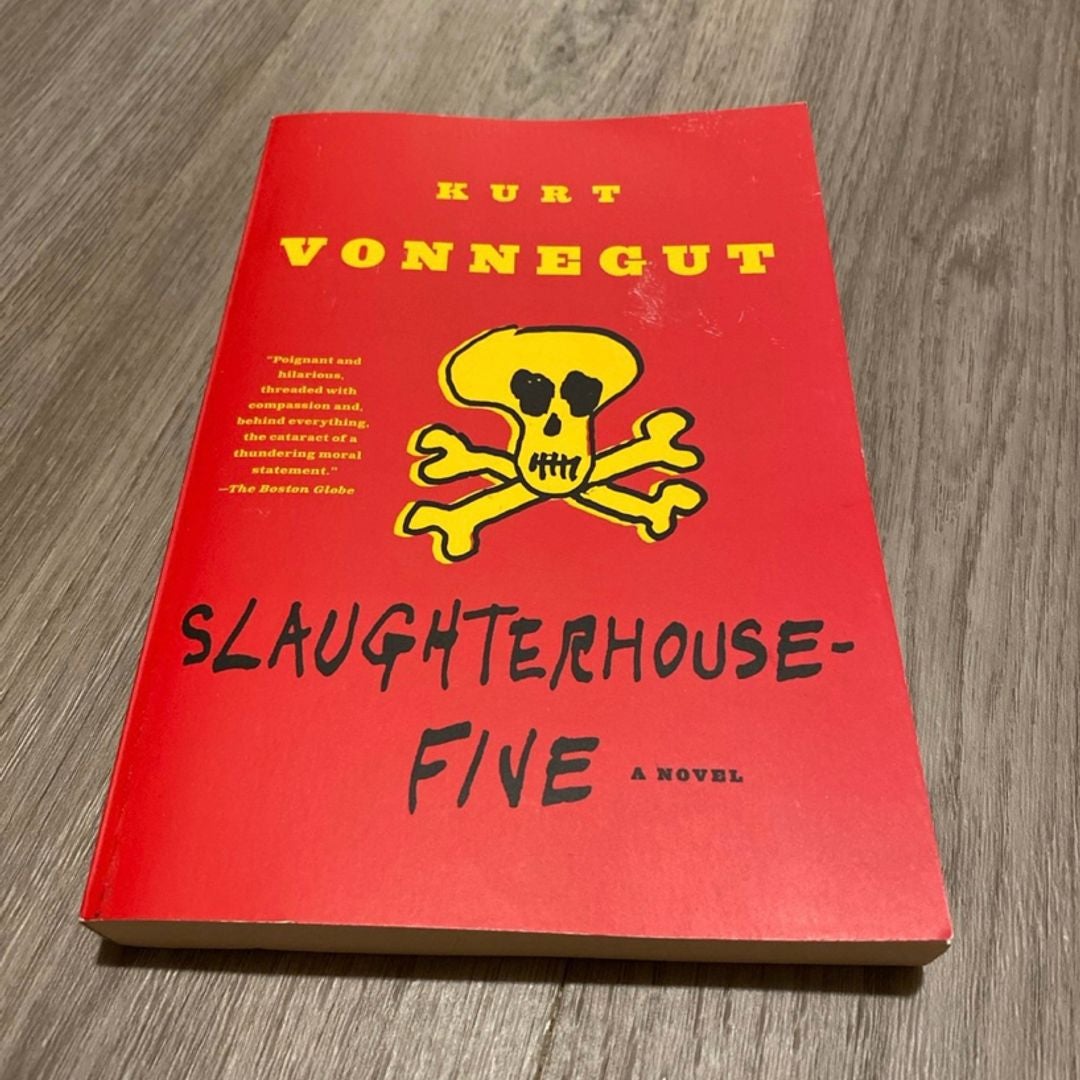 Slaughterhouse Five by Kurt Vonnegut, Paperback | Pangobooks