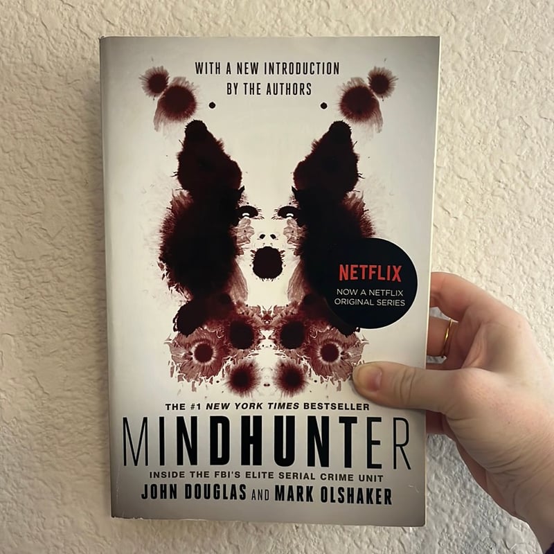 Mindhunter by John E. Douglas, Paperback | Pangobooks