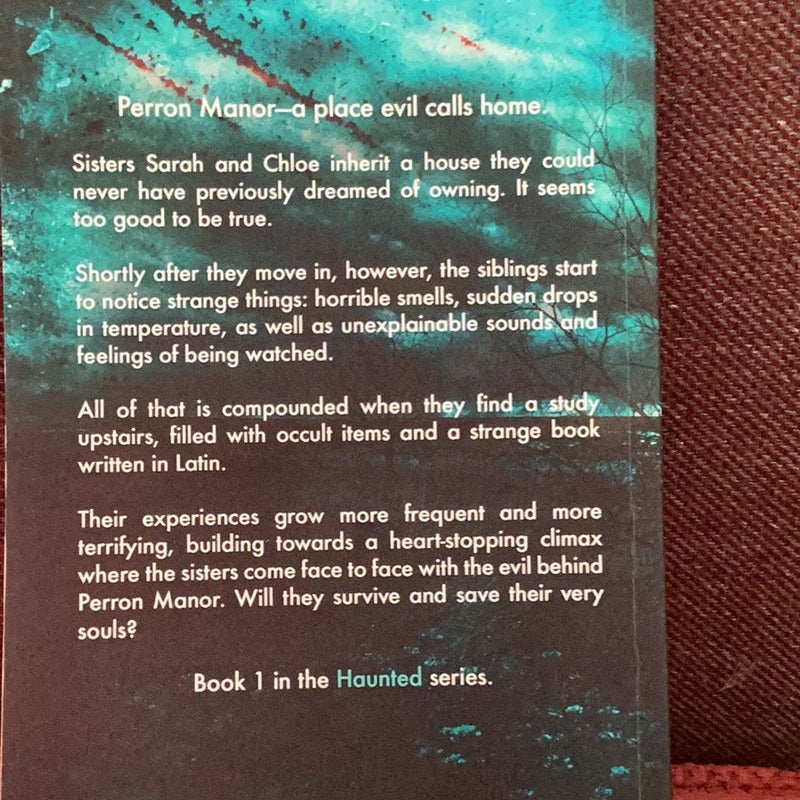 Haunted: Perron Manor by Lee Mountford, Paperback | Pangobooks