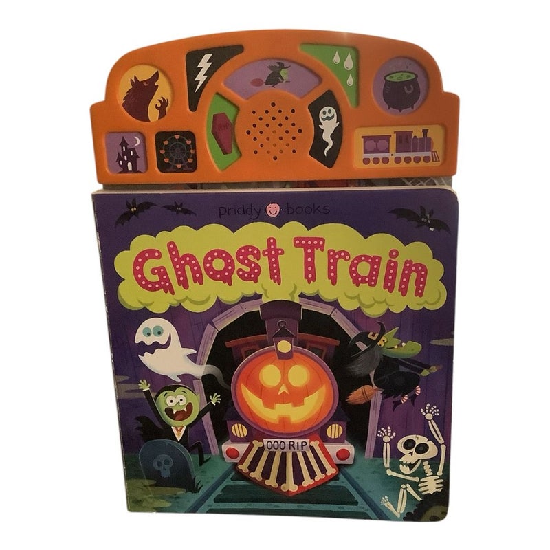 On the Move: Ghost Train by Roger Priddy