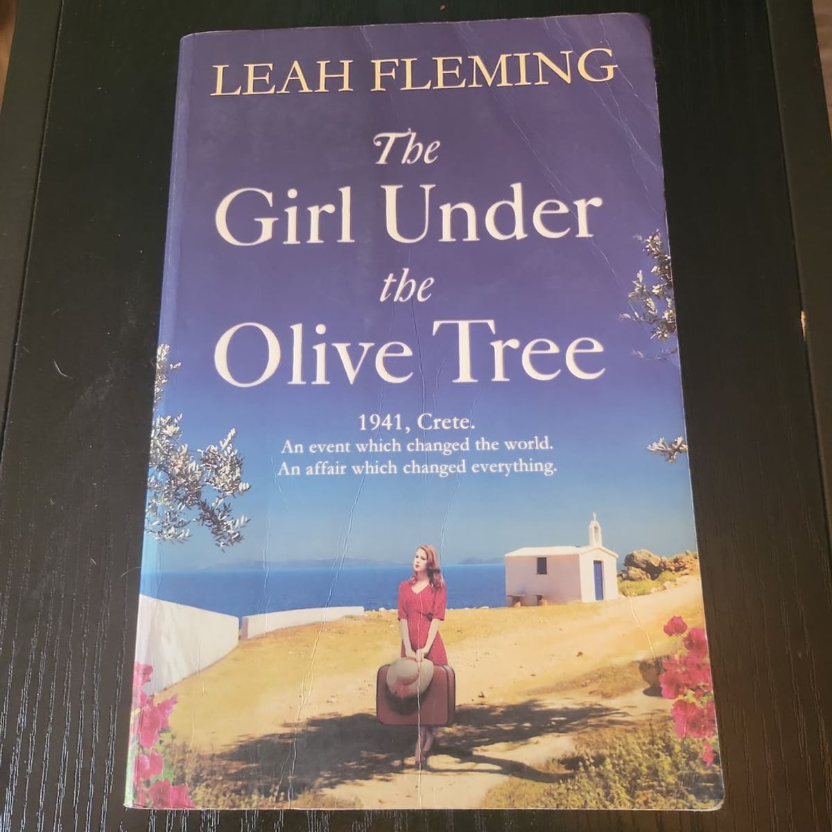 The Girl under the Olive Tree by Leah Fleming, Paperback | Pangobooks