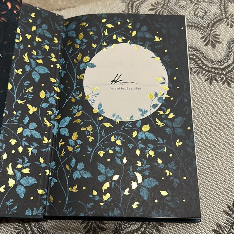 Godkiller by Hannah Kaner, Hardcover | Pangobooks