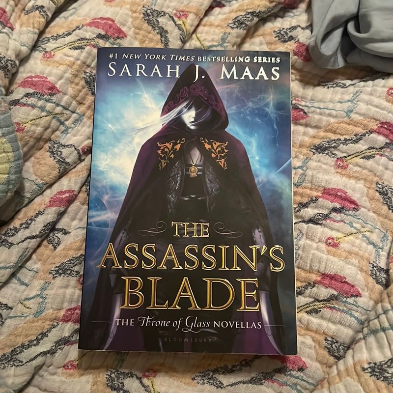 The Assassin's Blade by Sarah J. Maas, Paperback | Pangobooks
