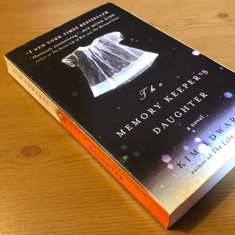 The Memory Keeper's Daughter by Kim Edwards, Paperback | Pangobooks