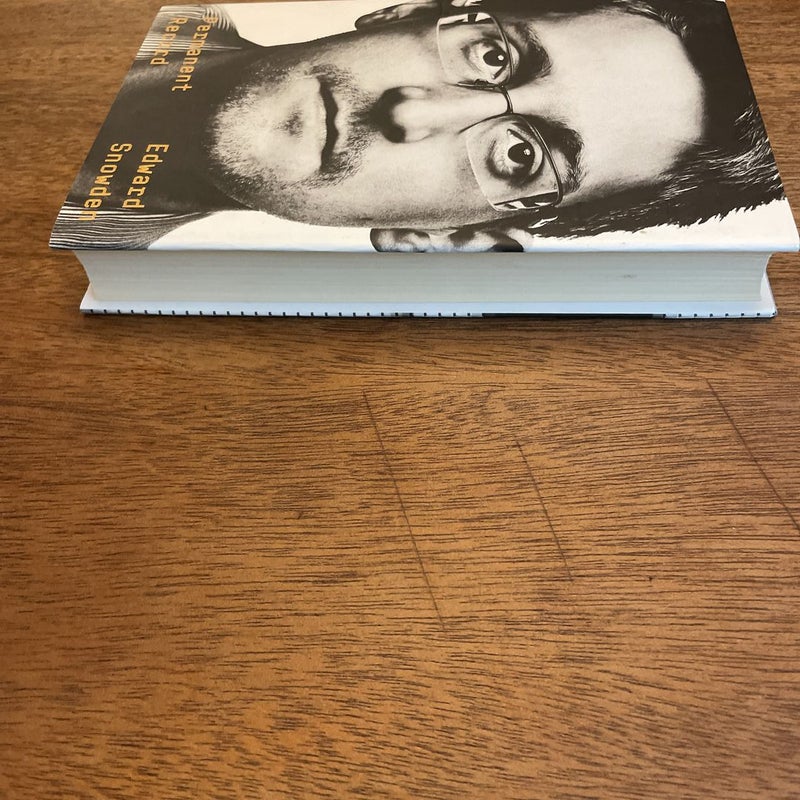 Permanent Record by Edward Snowden, Hardcover | Pangobooks