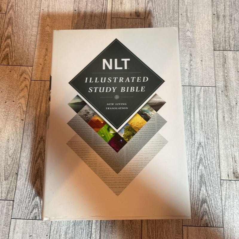 Illustrated Study Bible by Tyndale House Publishers Staff