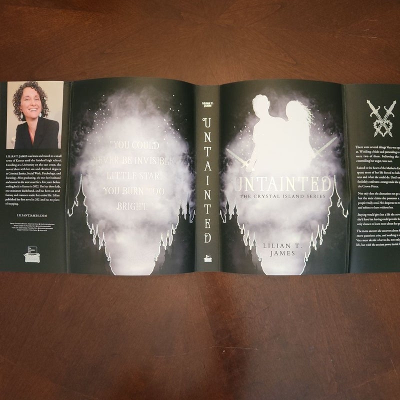 Untainted *SIGNED BOOKISH BOX EXCLUSIVE LUXE EDITION WITH STENCILED ...