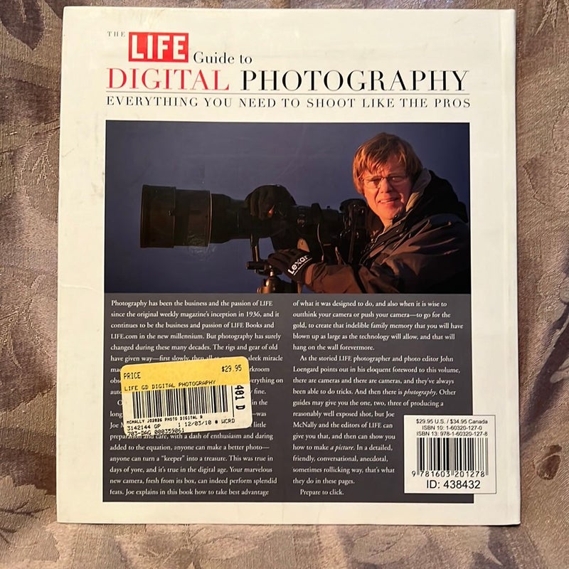 Guide to Digital Photography by Michael Wright, Joe McNally