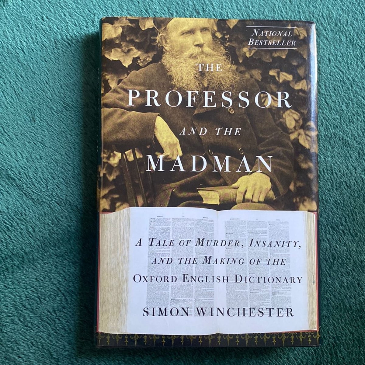 The Professor and the Madman by Simon Winchester, Hardcover | Pangobooks