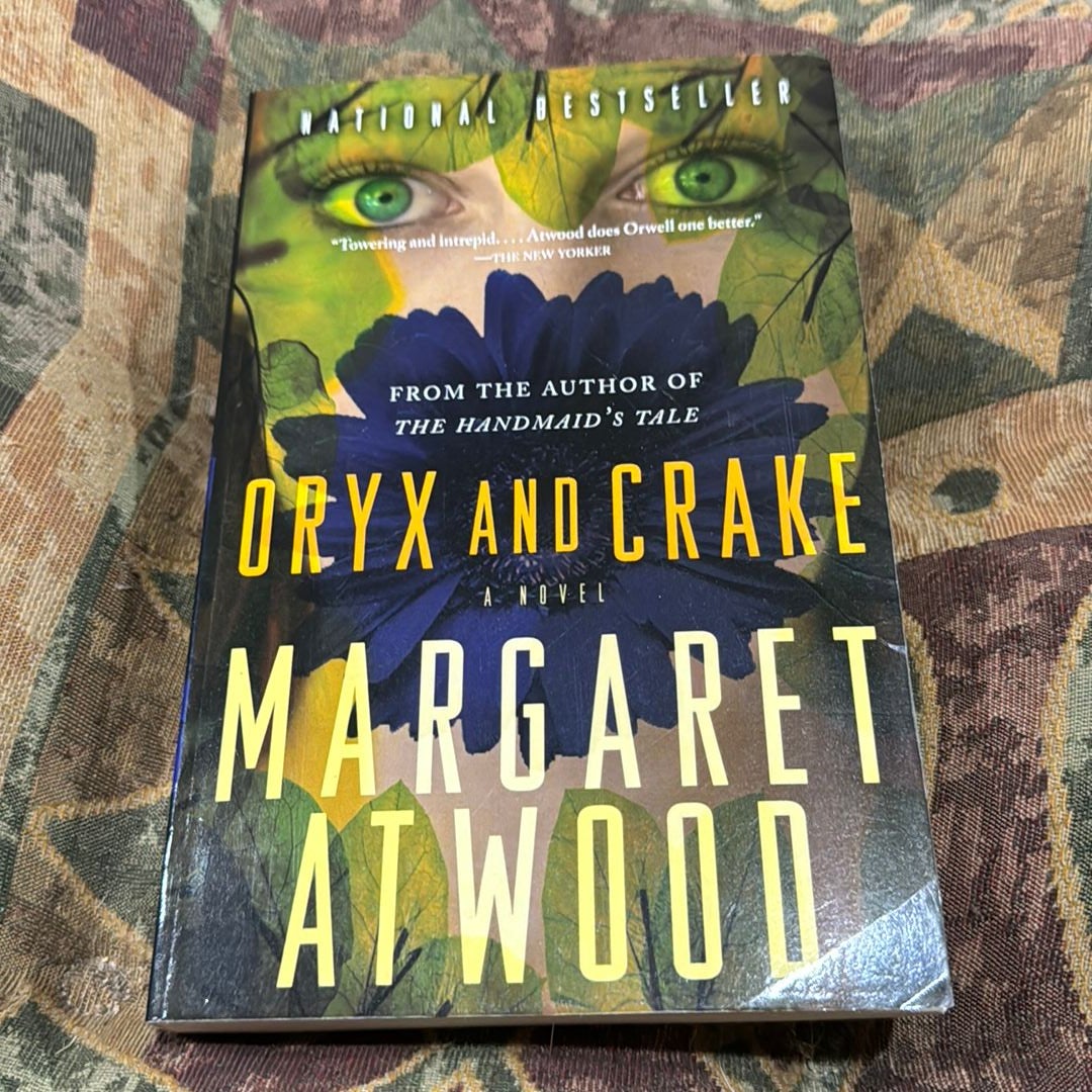 Oryx and Crake by Margaret Atwood, Paperback | Pangobooks