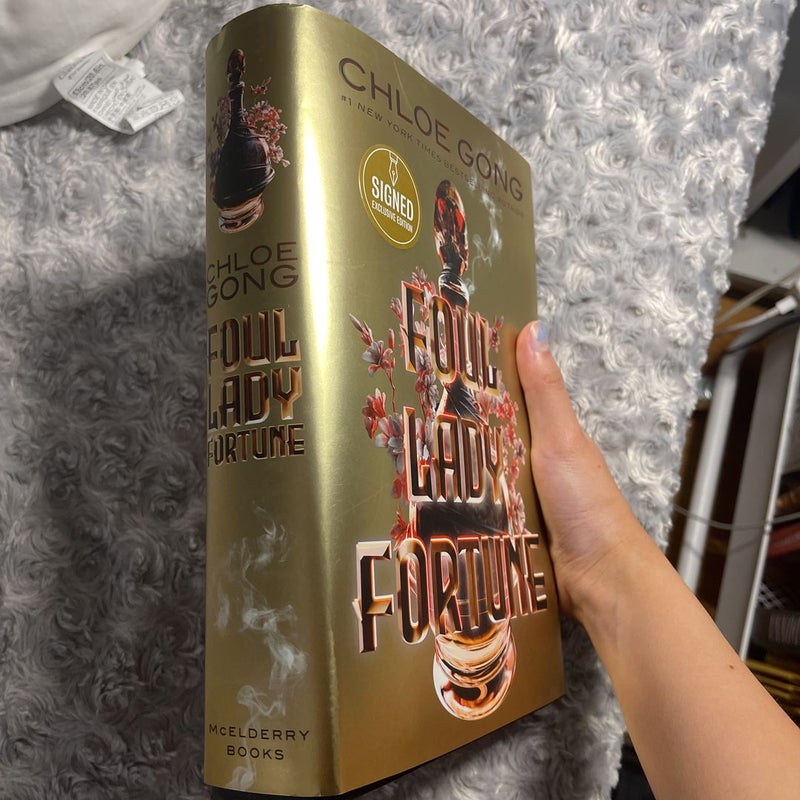 Foul Lady Fortune by Chloe Gong, Hardcover | Pangobooks