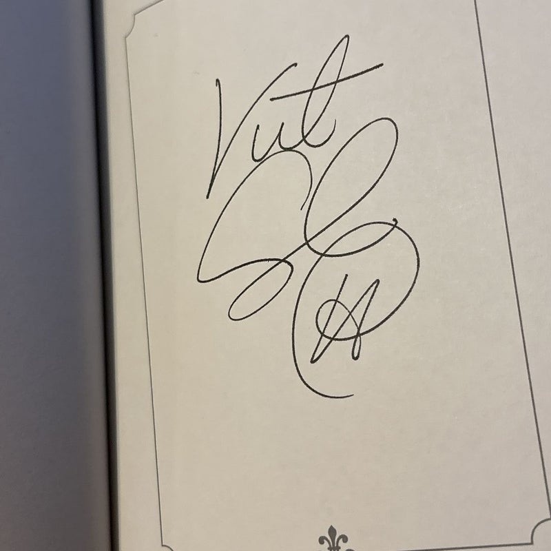 Glass Sword by Victoria Aveyard , Hardcover | Pangobooks