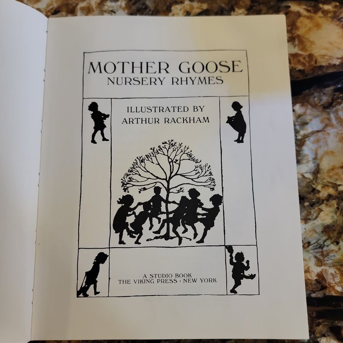 Mother Goose Nursery Rhymes by Arthur Rackham
