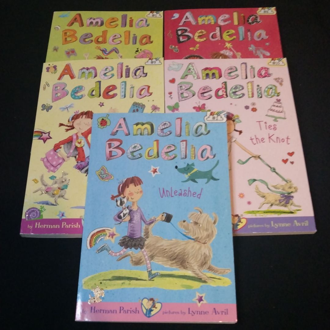 Amelia Bedelia 5 Book Bundle by Herman Parish, Paperback | Pangobooks
