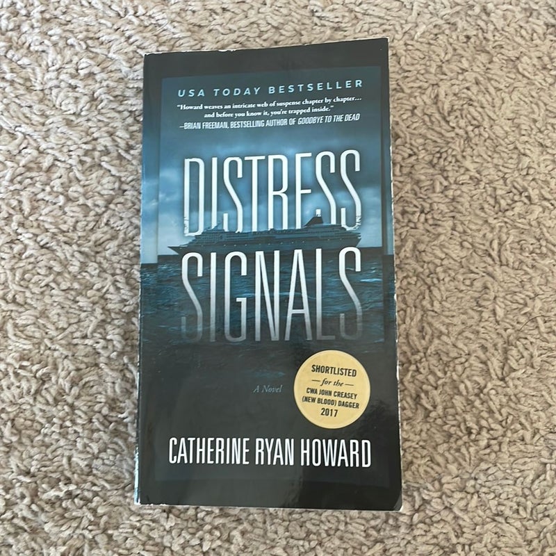 Distress Signals by Catherine Ryan Howard, Paperback | Pangobooks
