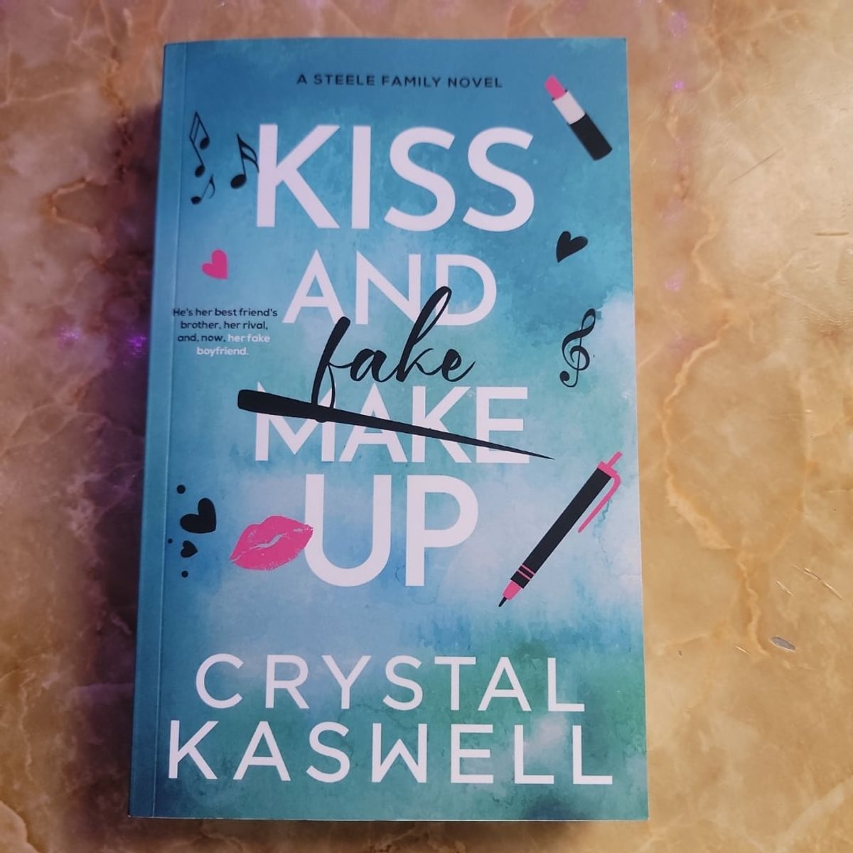 Kiss and Fake Up by Crystal Kaswell, Paperback | Pangobooks