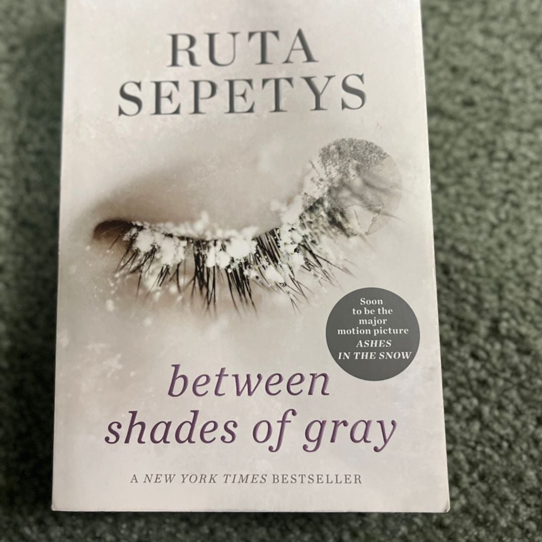 Between Shades of Gray by Ruta Sepetys, Paperback | Pangobooks