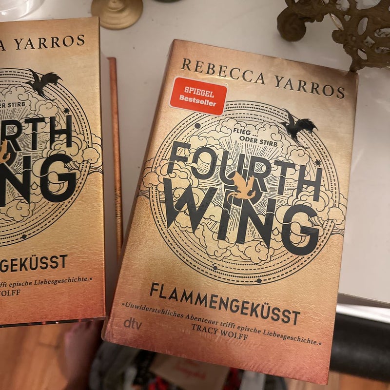 Fourth Wing - “Flammengeküsst” German Edition by Rebecca Yarros ...