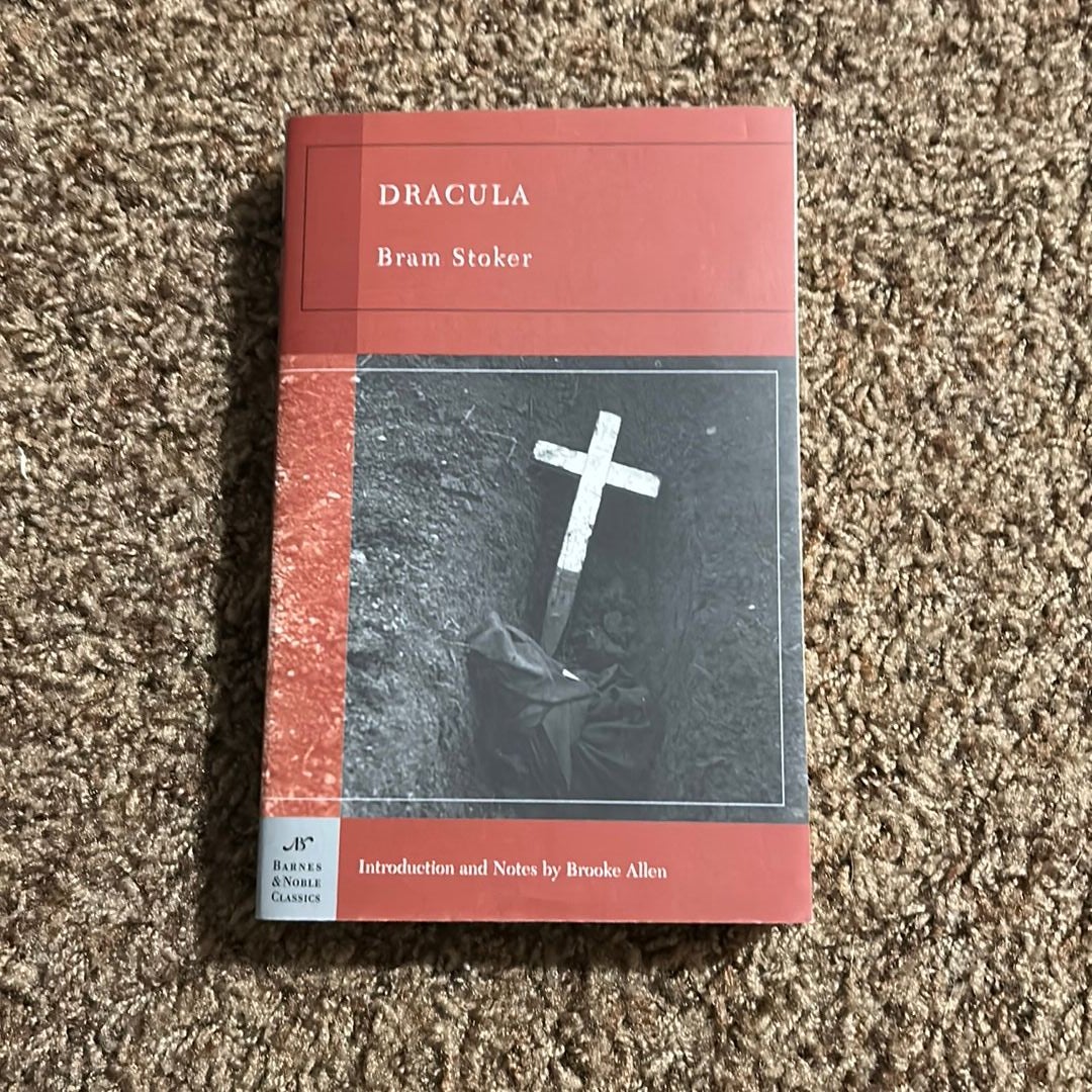 Dracula by Bram Stoker; Brooke Allen, Paperback | Pangobooks