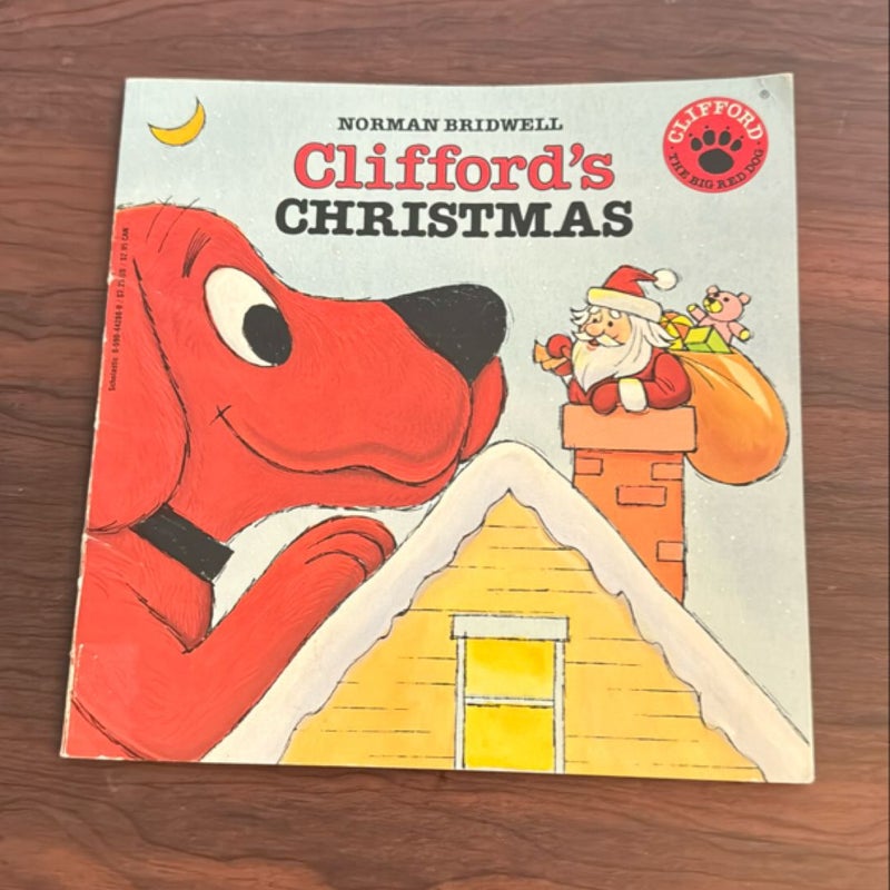 Clifford's Christmas by Norman Bridwell, Paperback | Pangobooks
