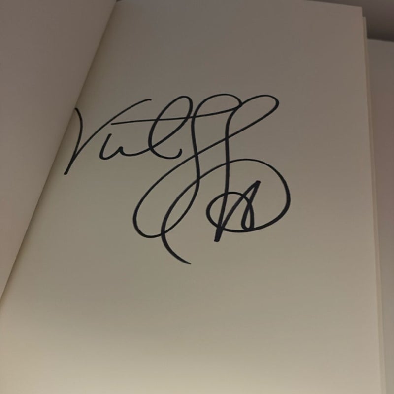 Victoria Aveyard bundle by , Hardcover | Pangobooks