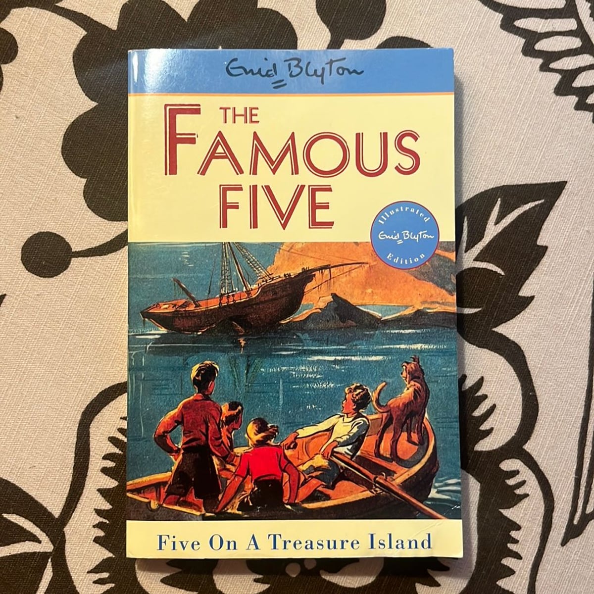 The Famous Five 01 by Enid Blyton, Paperback | Pangobooks