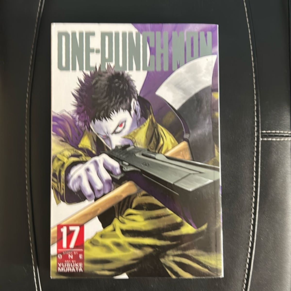 One-Punch Man, Vol. 17 by ONE