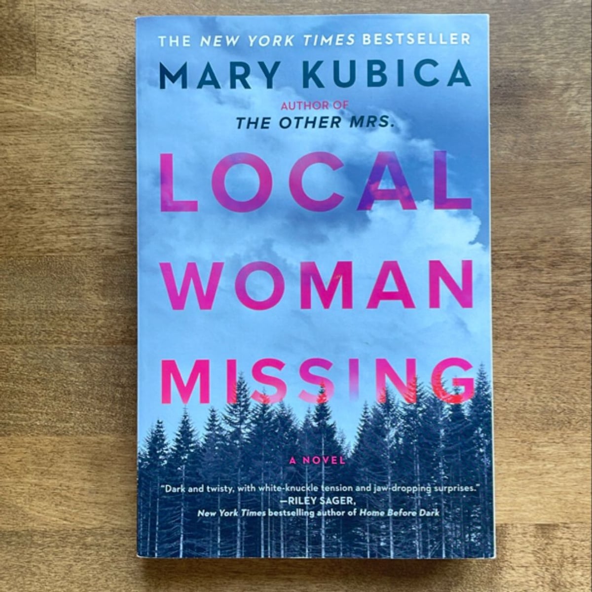 Local Woman Missing by Mary Kubica, Paperback | Pangobooks