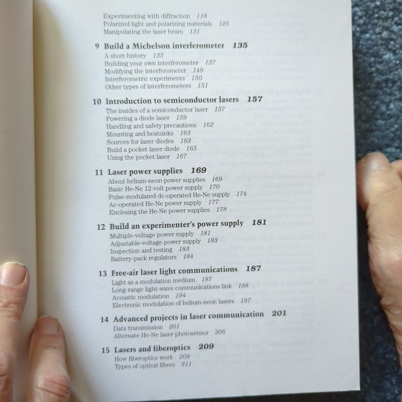 Lasers, Ray Guns and Light Cannons! by Gordon McComb