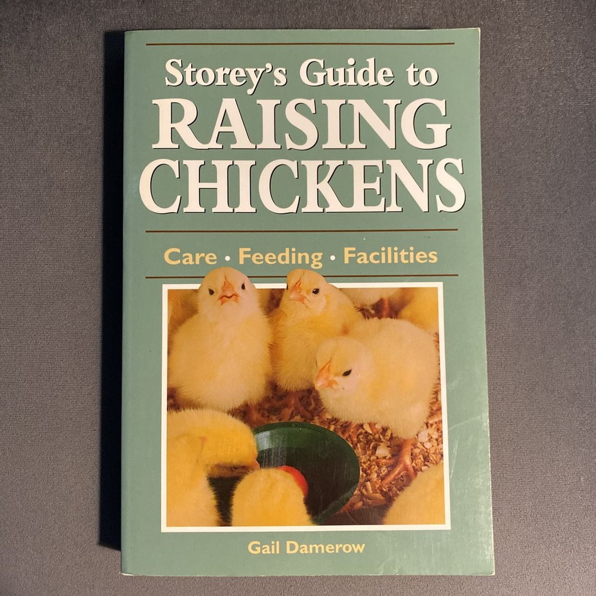 Raising Chickens by Gail Damerow, Paperback | Pangobooks