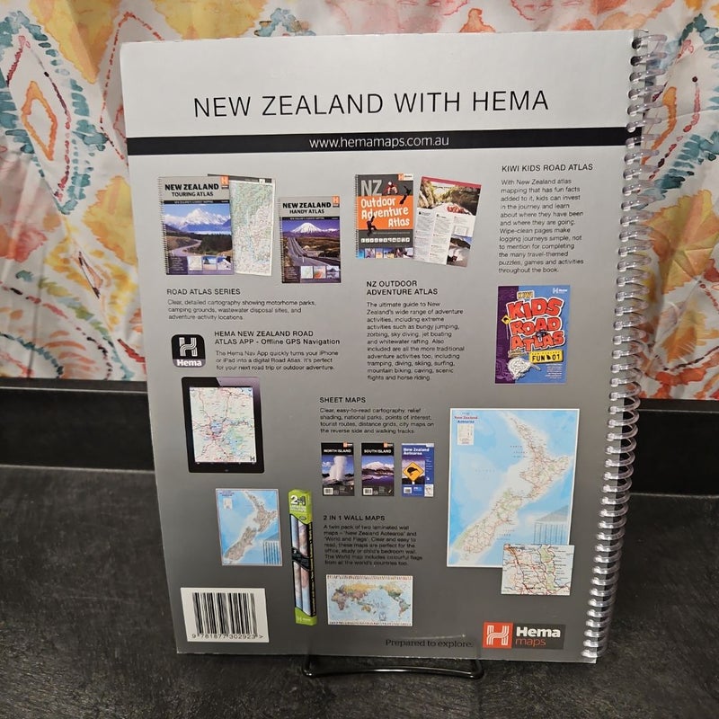 New Zealand Touring Atlas by Hema Maps New Zealand Staff
